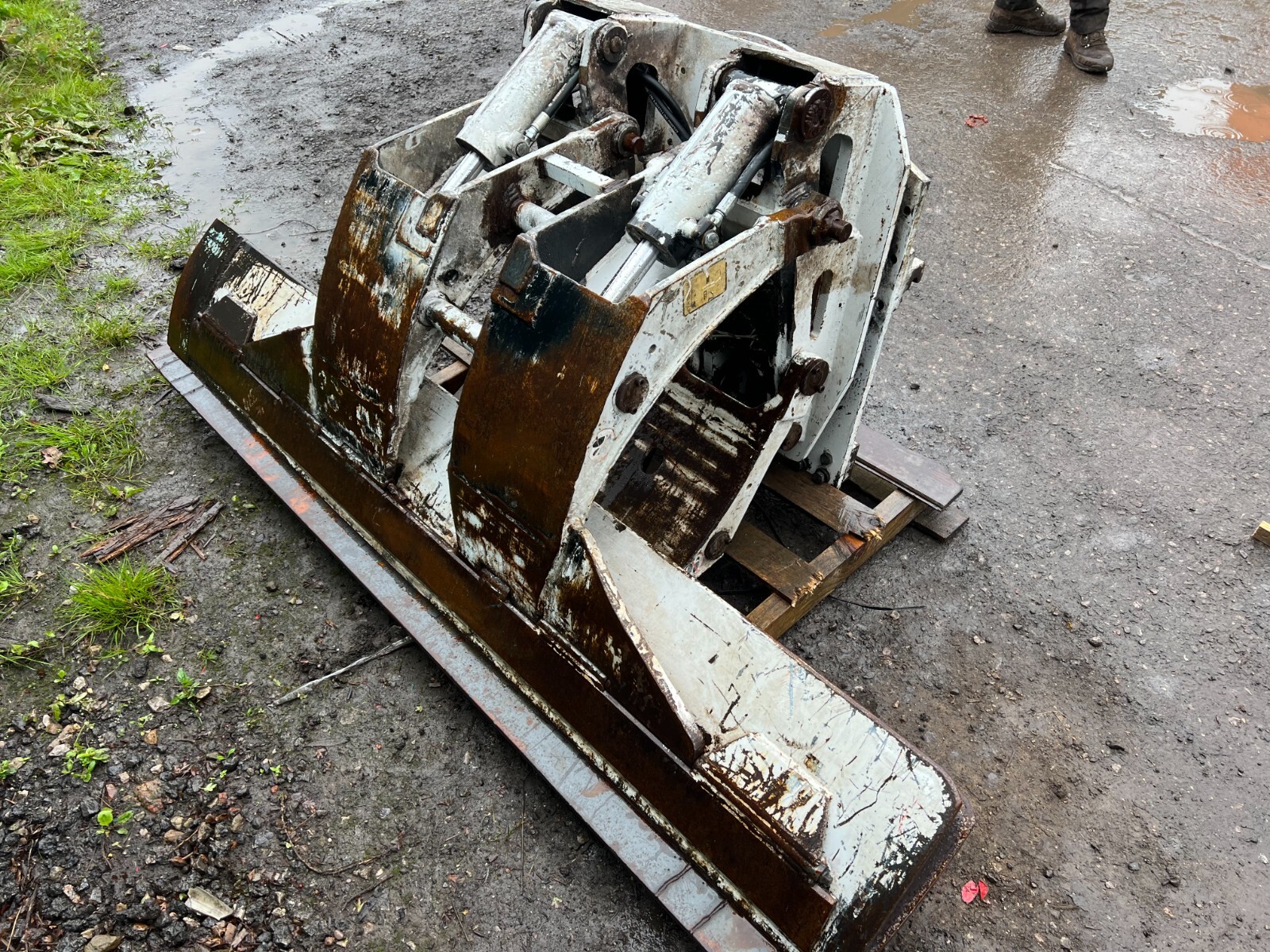 Cascade Hydraulic Rotating Grab £1500+vat Forklift Loader Attachment ...