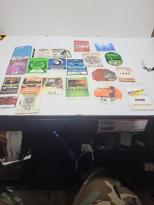 8 lot Mixed Back Stage Passes bon jovi,Lil Wayne owl city,lu in, alice ...