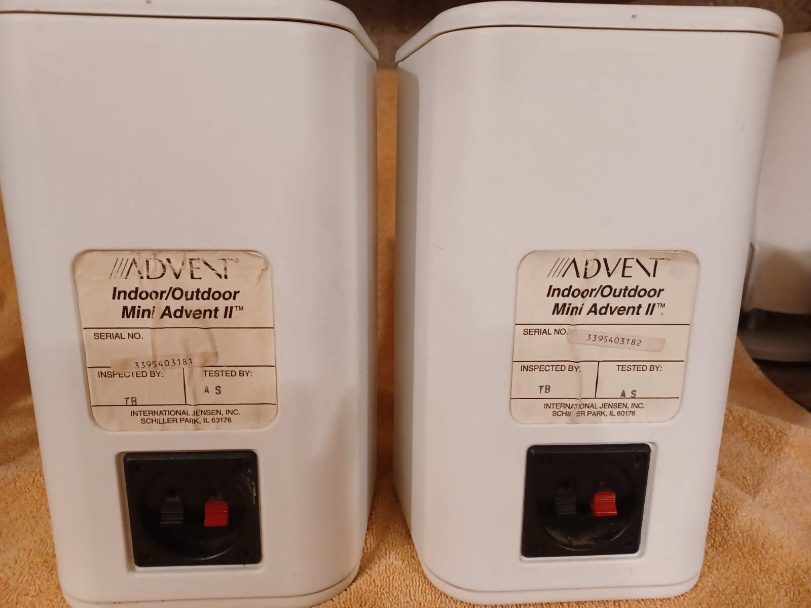 Pair of Mini Advent II Indoor/Outdoor Speakers , White. Tested. See ...