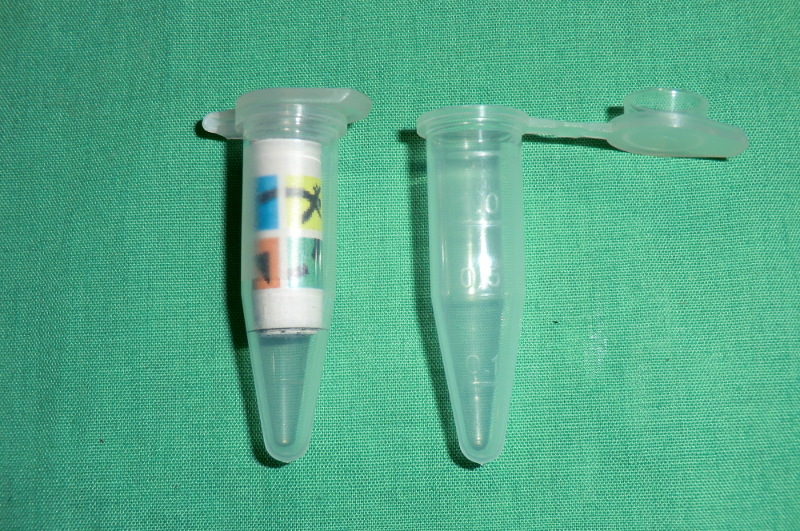 Micro geocache containers water proof tubes and logs - Cache geocaching ...