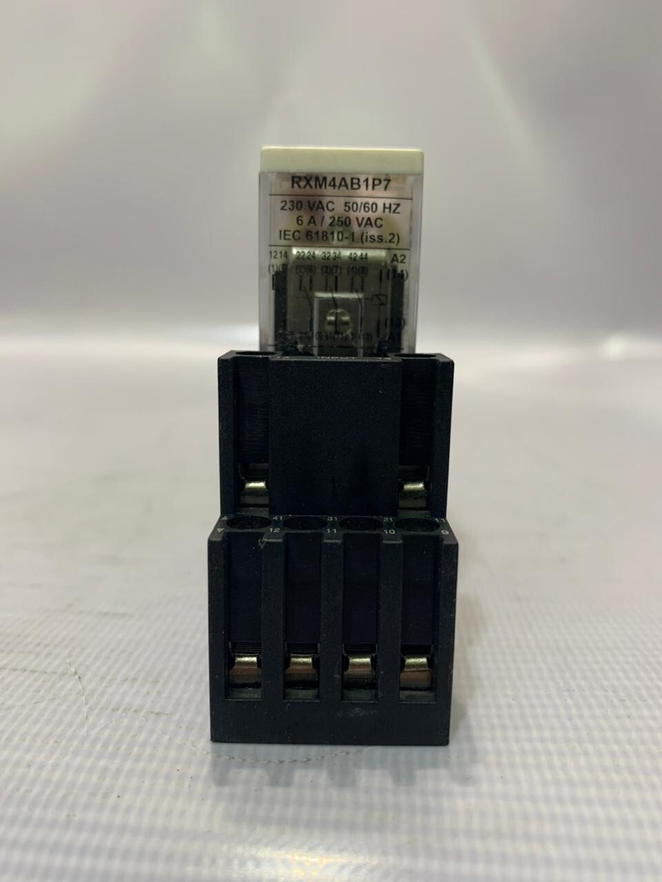 Schneider Electric / Relay & Socket / RXM4AB1P7 / RXZE2M114M | eBay