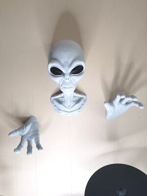 Wall-Mounted Alien | Wall art | Headphone Stand | Headphone Holder 3D ...