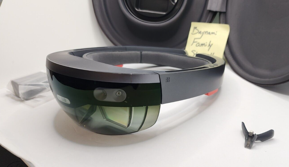 Microsoft HoloLens Developer Edition 1st Generation & Genuine Carry ...
