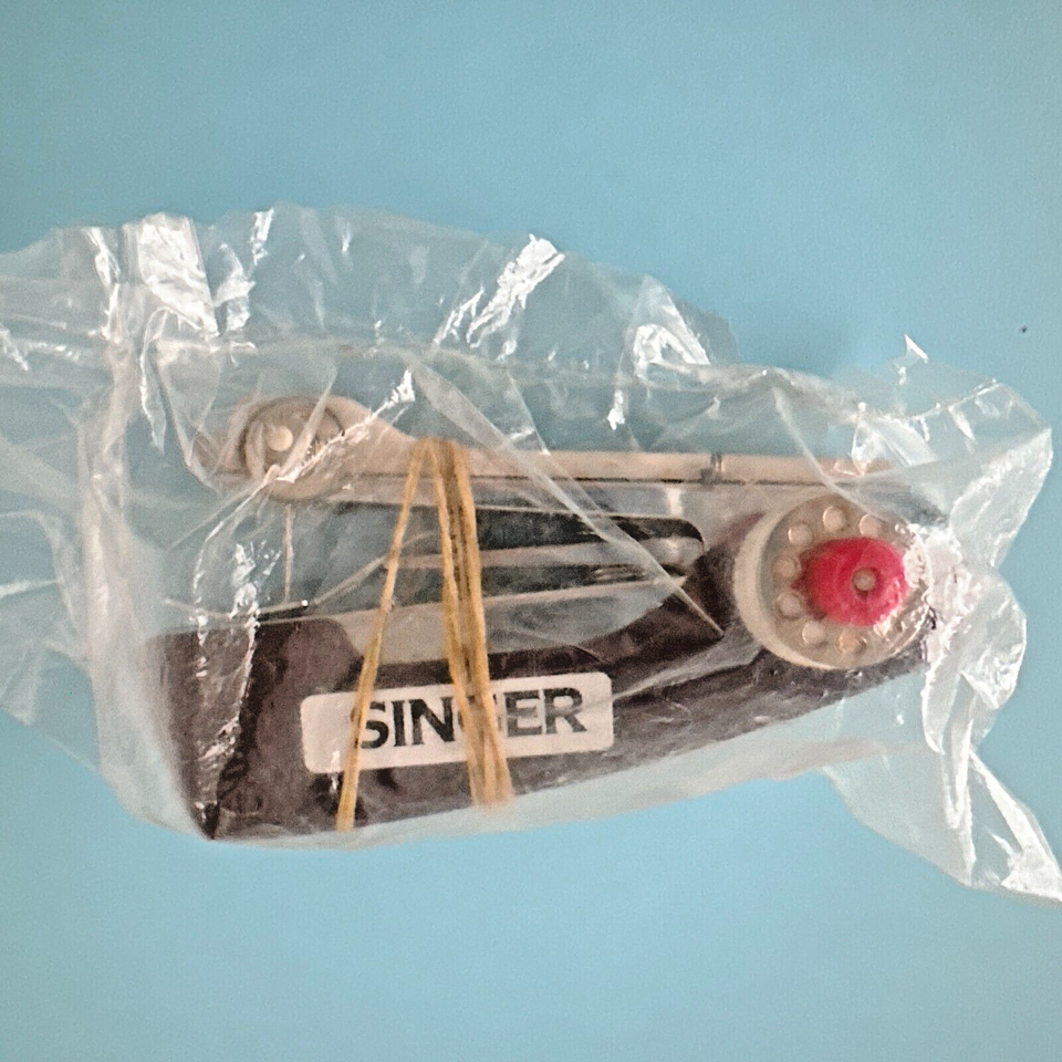 Singer Handheld Mini Mender / Sewing - Estate Sale Find -Sealed / Never ...