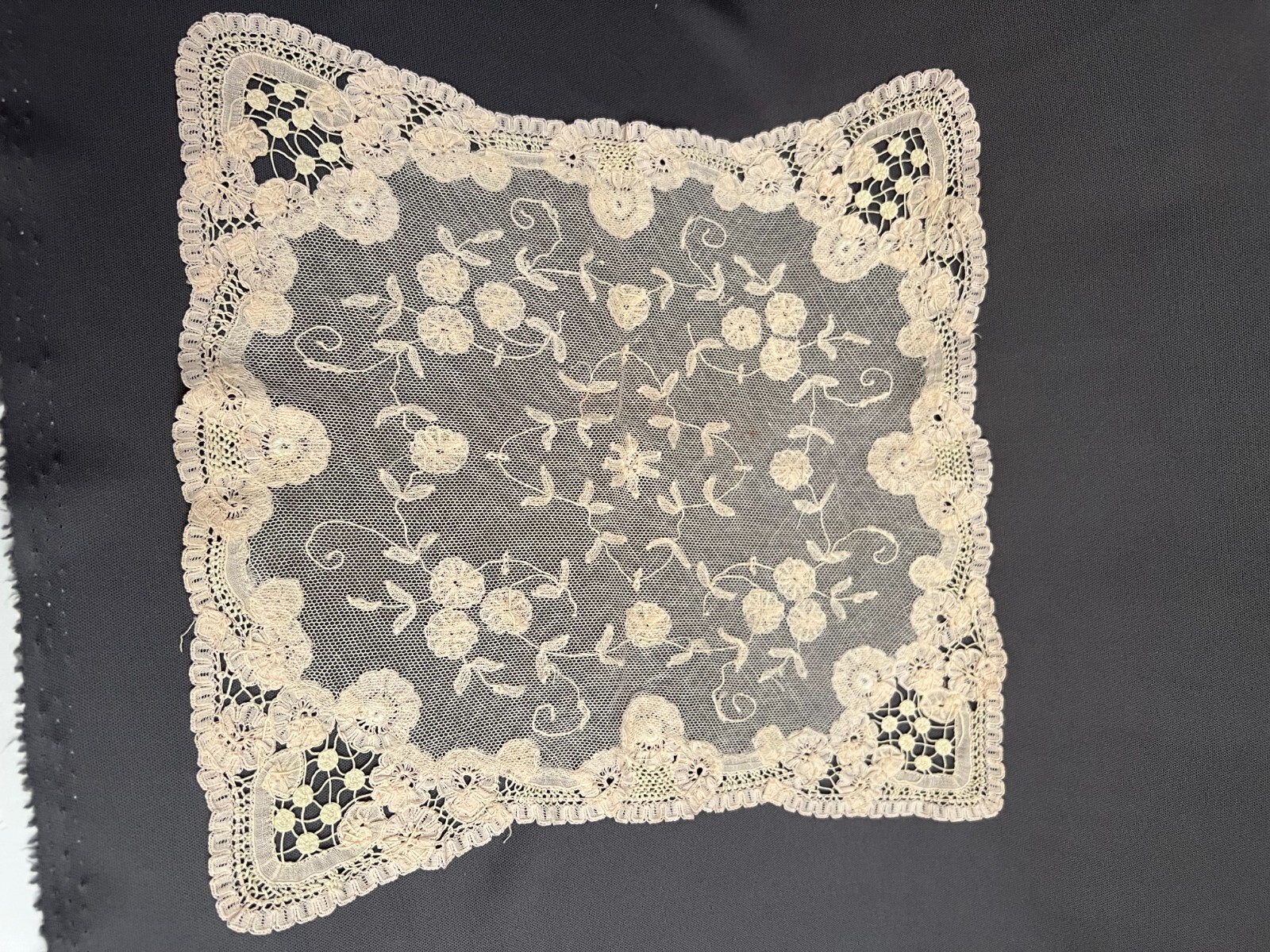 Antique Princess Lace Wedding Handkerchief Fine & Gor… - Gem