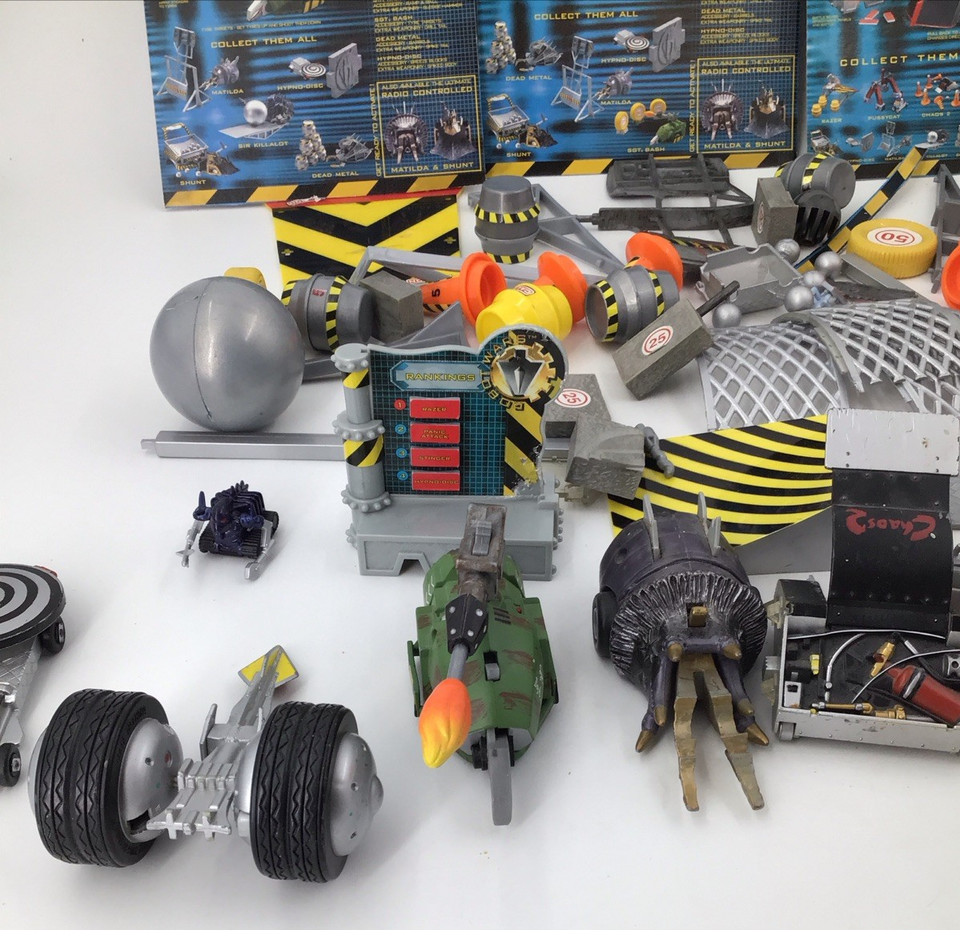 Robot Wars BBC 2000 Pull Back Toy Set with Accessories & Arena Accessories | eBay UK