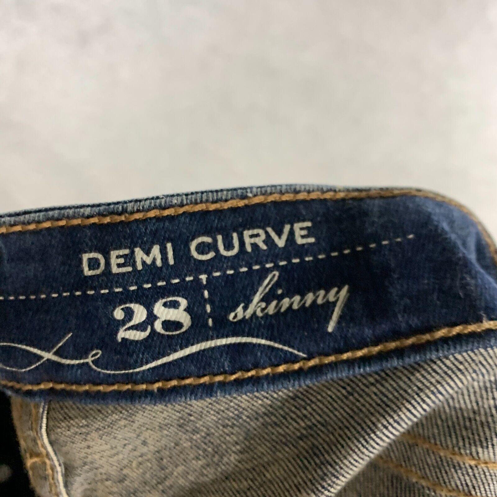 LEVI'S Demi Curve Jeans Women's (28 Inch Waist) (32 I… - Gem