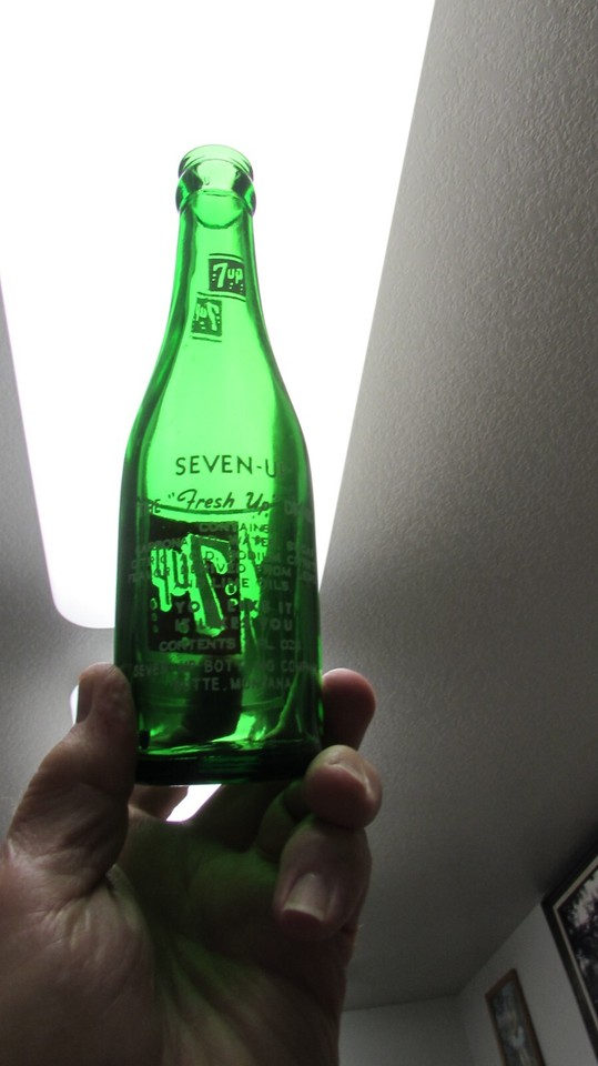 7UP Bottle, Bubble Girl - 7 Oz. BUTTE, MONTANA SEVEN BUBBLES EXCELLENT ...