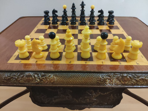 Chess set Vintage chess set Chess box Catalina chess pieces Jewelry ...