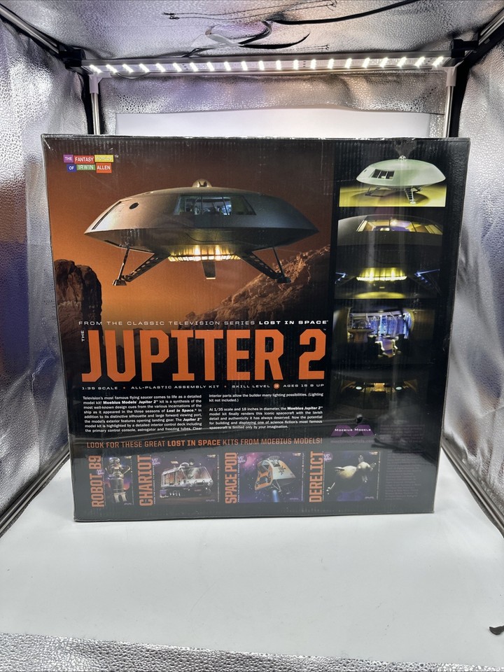 Moebius Models 1:35 SCALE Lost In Space Jupiter 2 Lot Of 2 Model Kits ...