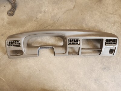 2004 FORD EXCURSION EDDIE BAUER DASH BEZEL TRIM PANEL w/vent TAN YC35 ...