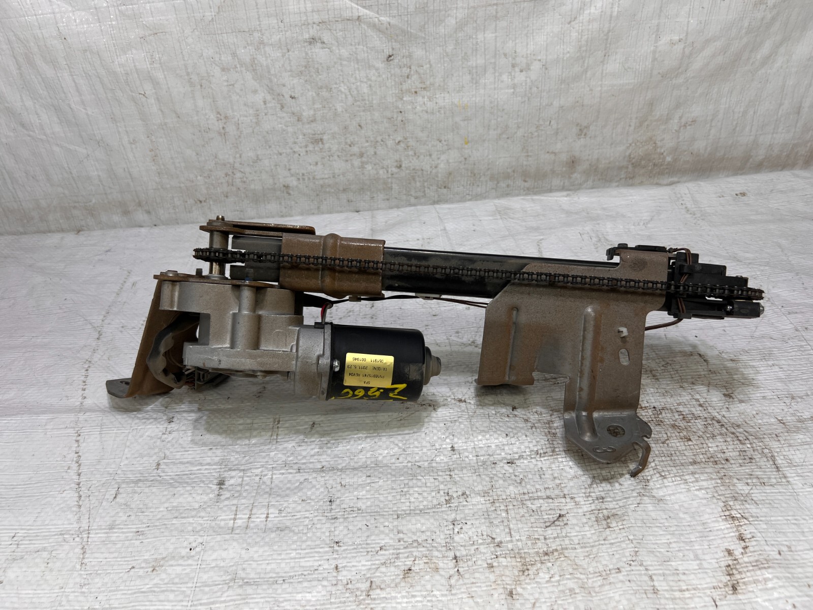 2011-2016 Chrysler Town & Country Power Liftgate Lid Pull Down Motor ...