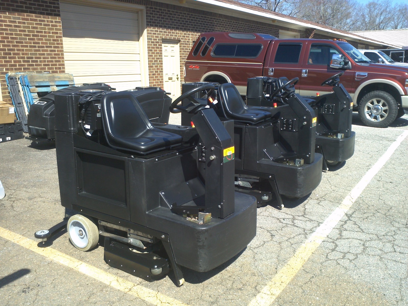 NSS CHAMP 3329 ride-on automatic rider floor scrubber 33" 60 day parts ...