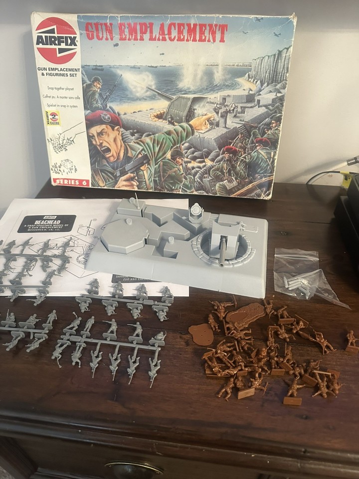 Airfix 1/72 gun Emplacement plus extra British,American paratroopers ...