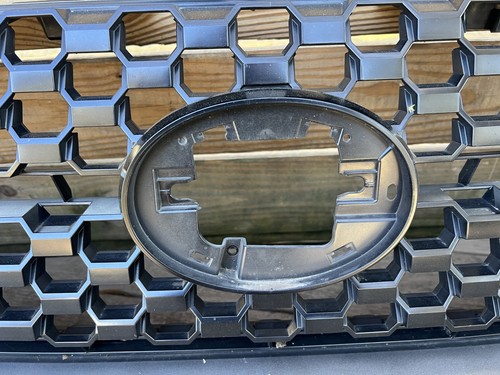 18-21 Toyota Tundra SRS Black Grille 53155-0C020 OEM NO SHIPPING 2020 ...