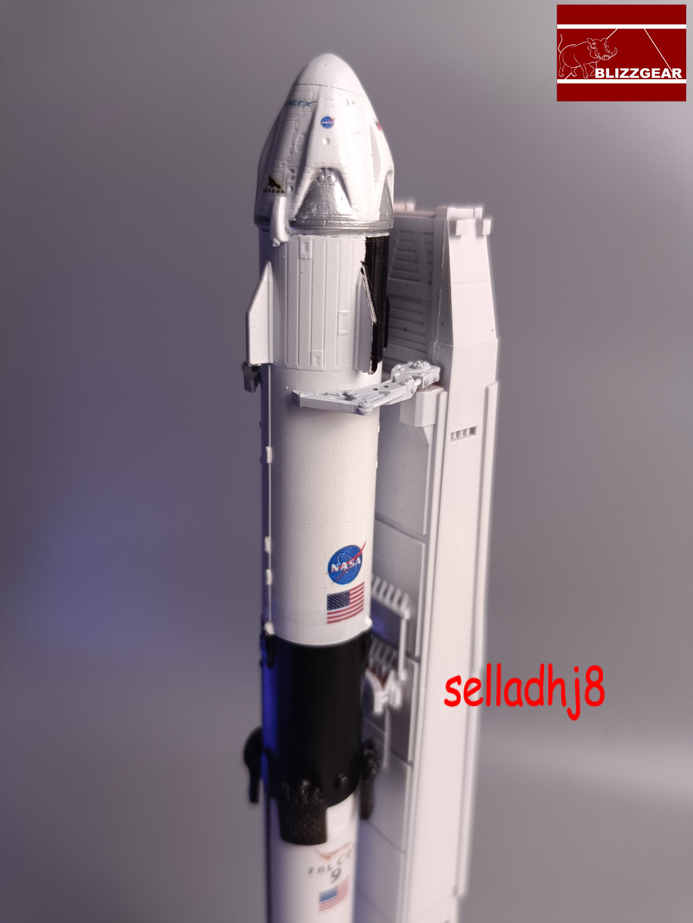 1/200 Rocket model Falcon 9 Dragon spacecraft manned first flight ...