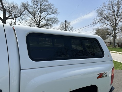 Century Ultra 58GSOCC Truck Cap. Truck: Silverado 1500. 5’ 8”Short Bed ...