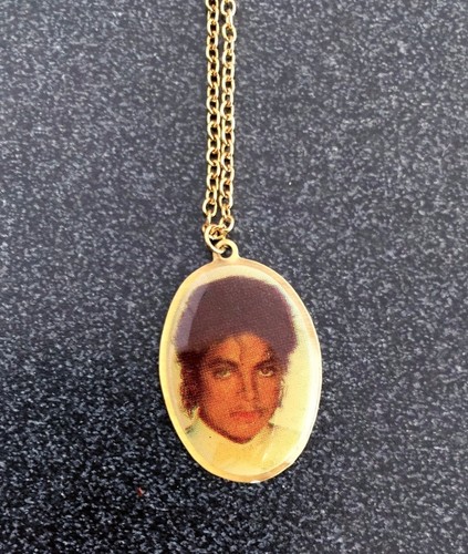 MICHAEL JACKSON PORTRAIT PENDANT NECKLACE WITH CHAIN | eBay