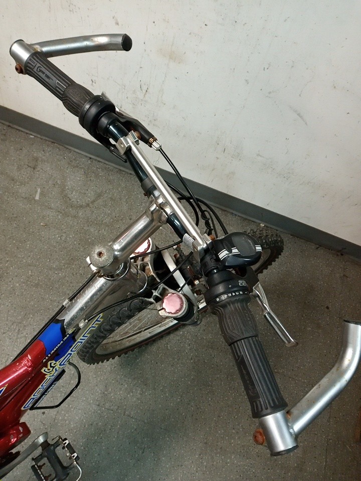 Motiv Rockpoint adult MTB, 26" wheels, 24 gears. | eBay