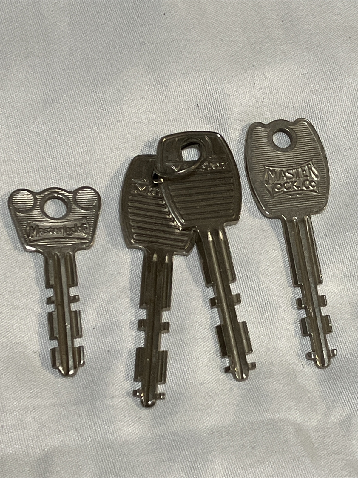 VTG MASTER LOCK CO KEY LOT 4 Silver Keys | eBay