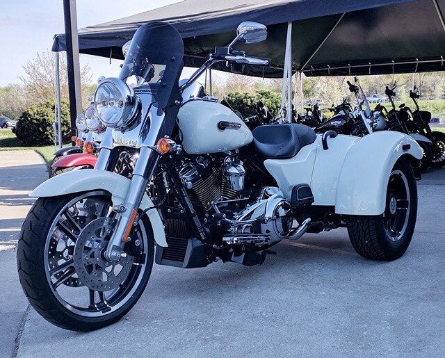 Calsci Tinted Sport 15" Windshield for Harley Road King, Free Wheeler ...