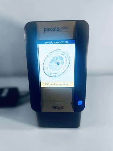 Abaxis Piccolo Xpress Chemistry Blood Analyzer excellent condition with ...