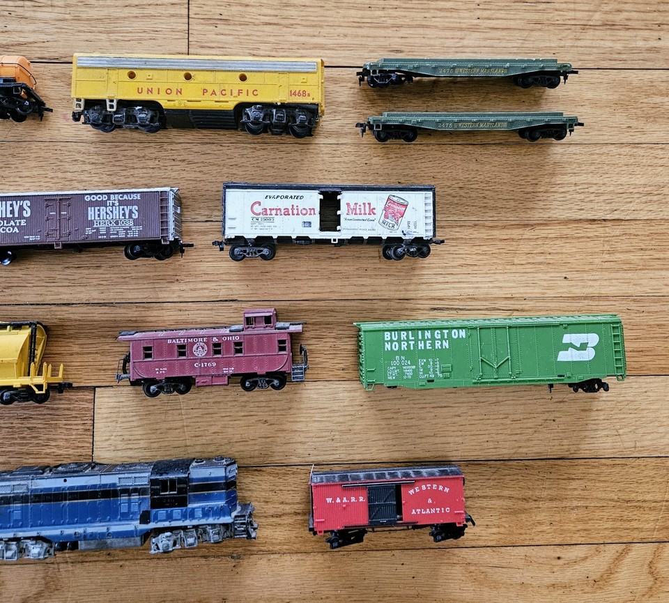 Vintage Lot of (15) HO scale Train Cars! | eBay
