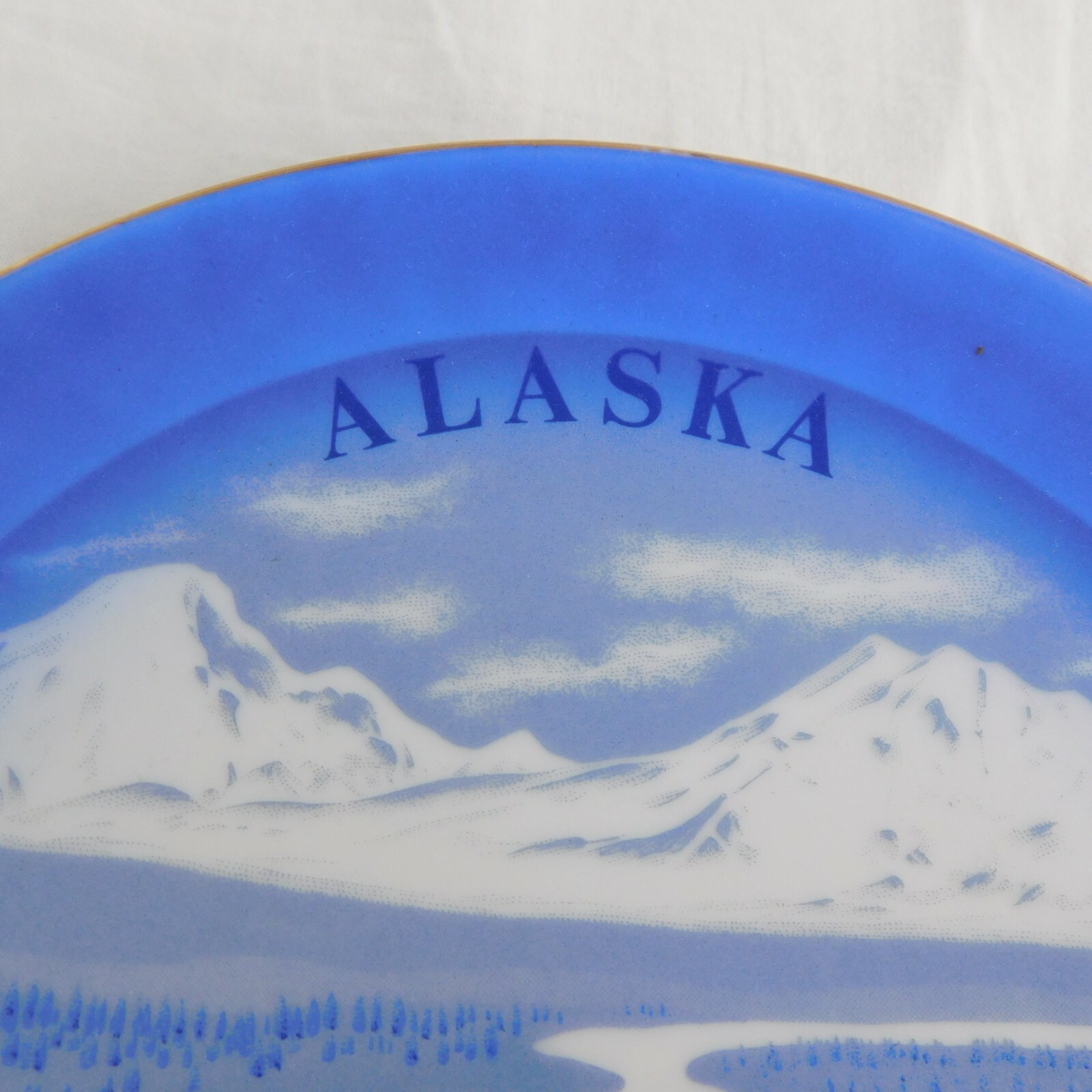 Blue Porcelain Alaska Plate Mountains Cabin Firs Pines River Snow 8.5 ...