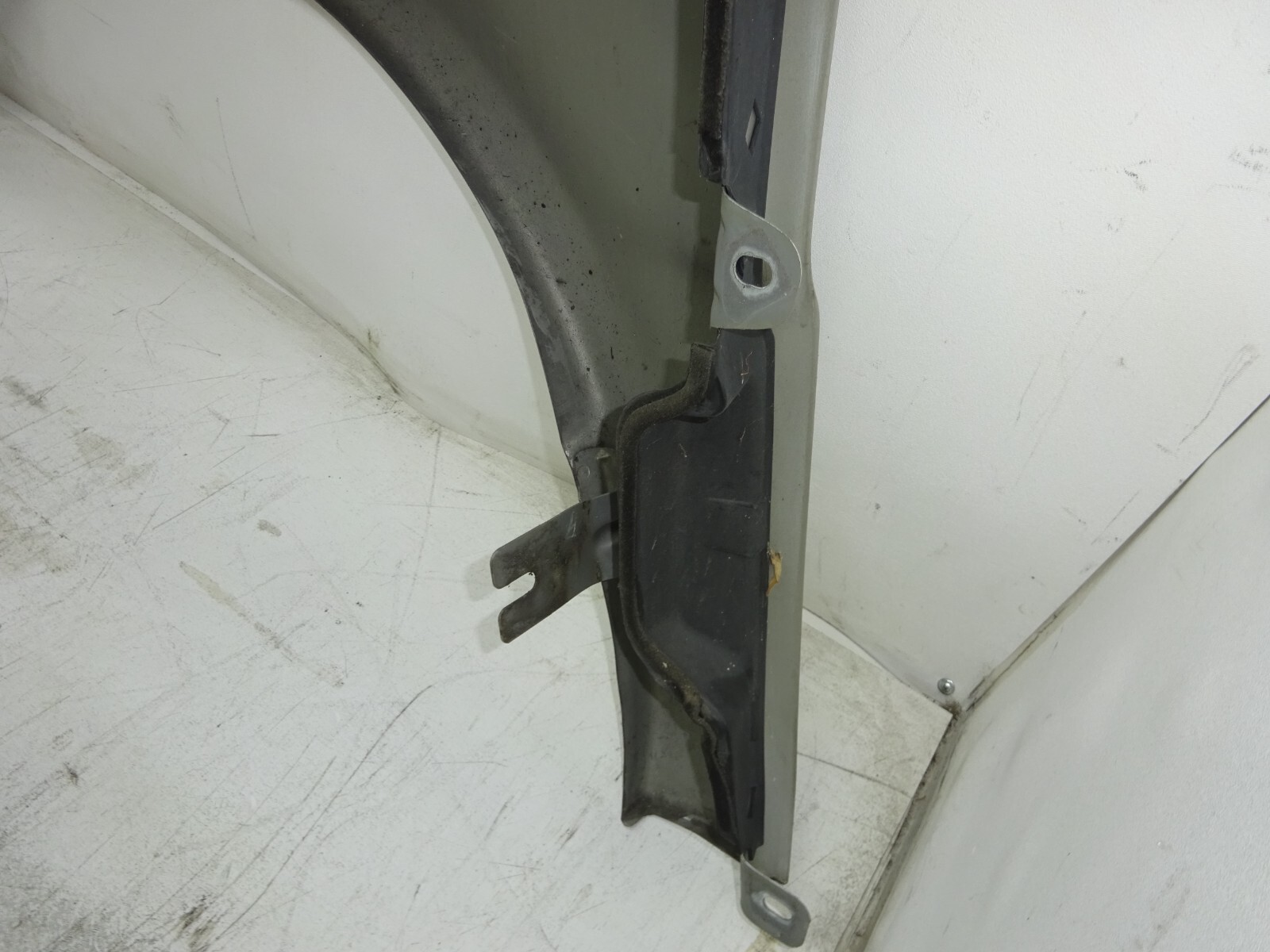 2002-2003 Mercedes ML320 W163 Right Passenger Side Fender Silver OEM ...