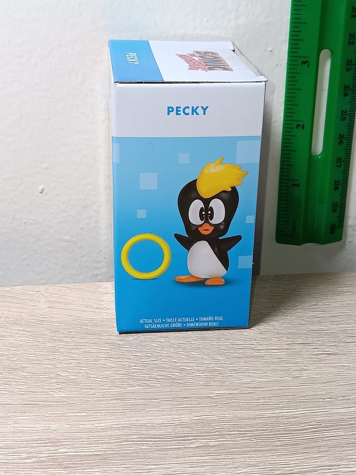 *FREE SHIP* 2.5" CLASSIC PECKY PENGUIN ORANGE Sonic the Hedgehog Jakks ...