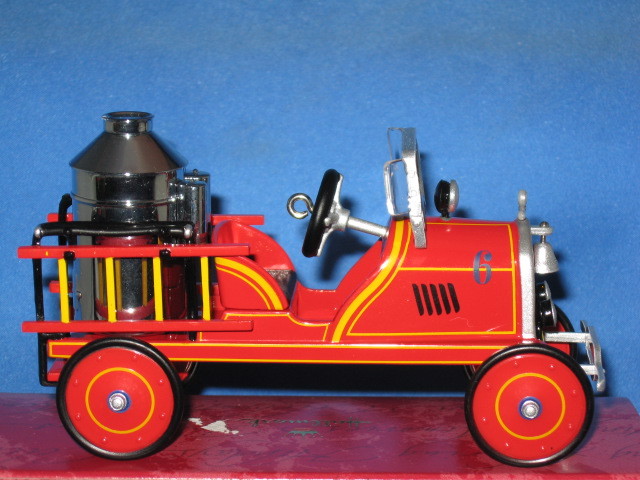 2000 Hallmark 1924 Toledo Fire Engine #6 is #7 in Kiddie Car Classics ...