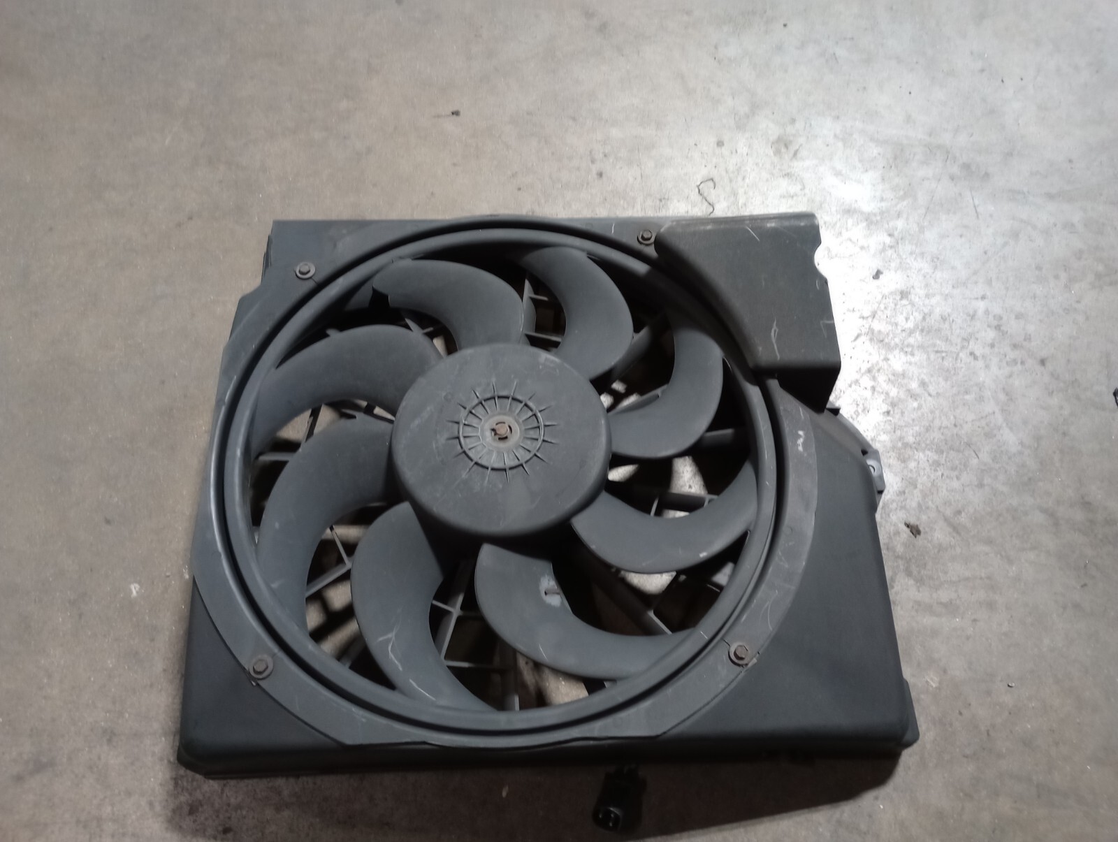 92-99 BMW E36 325 328 M3 Auxiliary AC Cooling Pusher Fan w Shroud | eBay