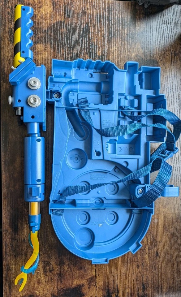 Ghostbusters 2020 Proton Pack And Blaster Gun Hasbro Role Play Dress Up ...