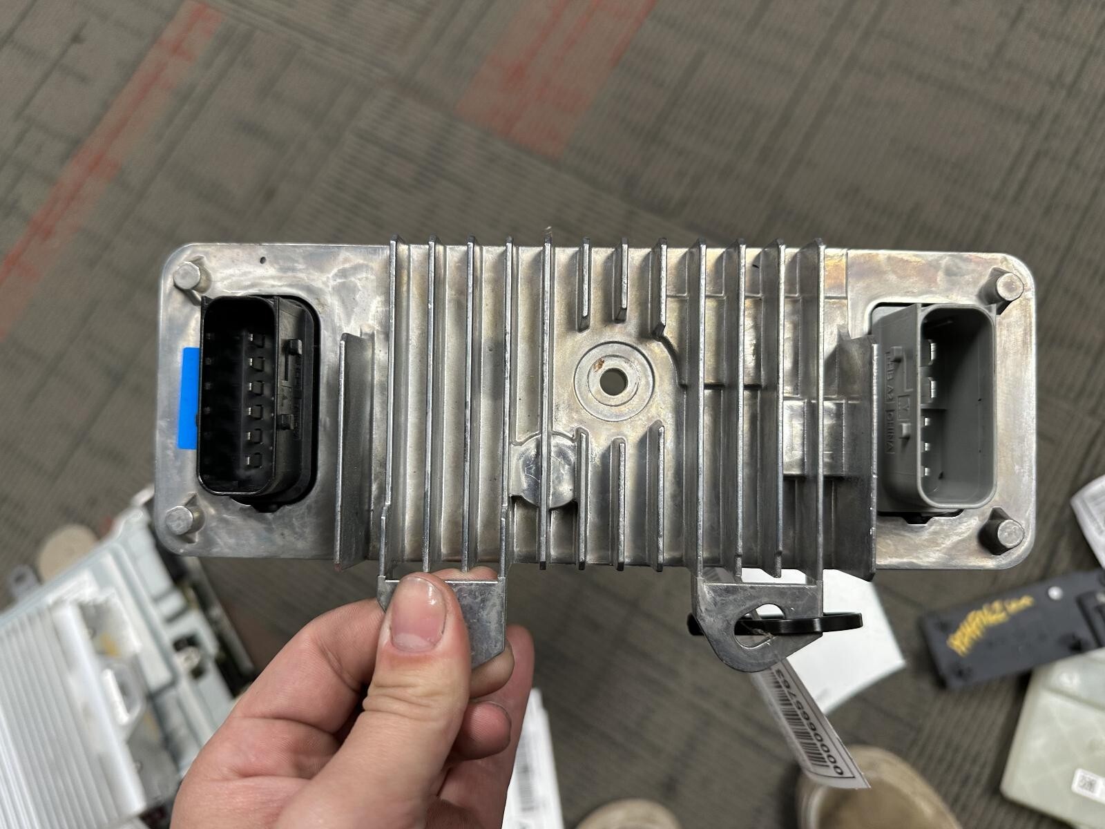 OEM TESLA MODEL Y TRAILER TOW HITCH TOWING CONTROL MODULE P1764896-98-D ...