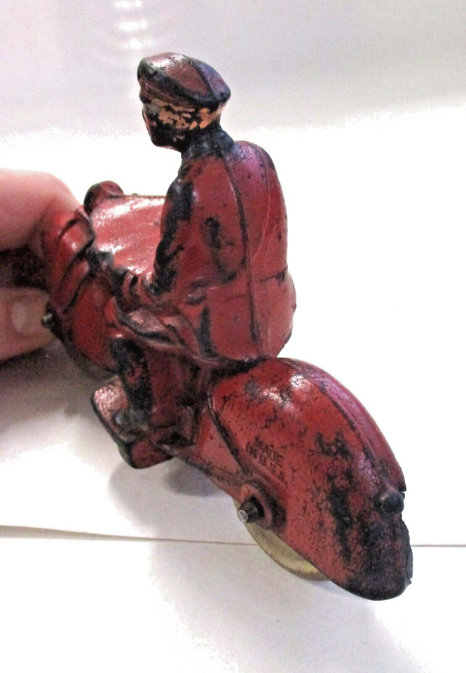 VINTAGE AUBURN RUBBER POLICEMAN MOTORCYCLE | eBay