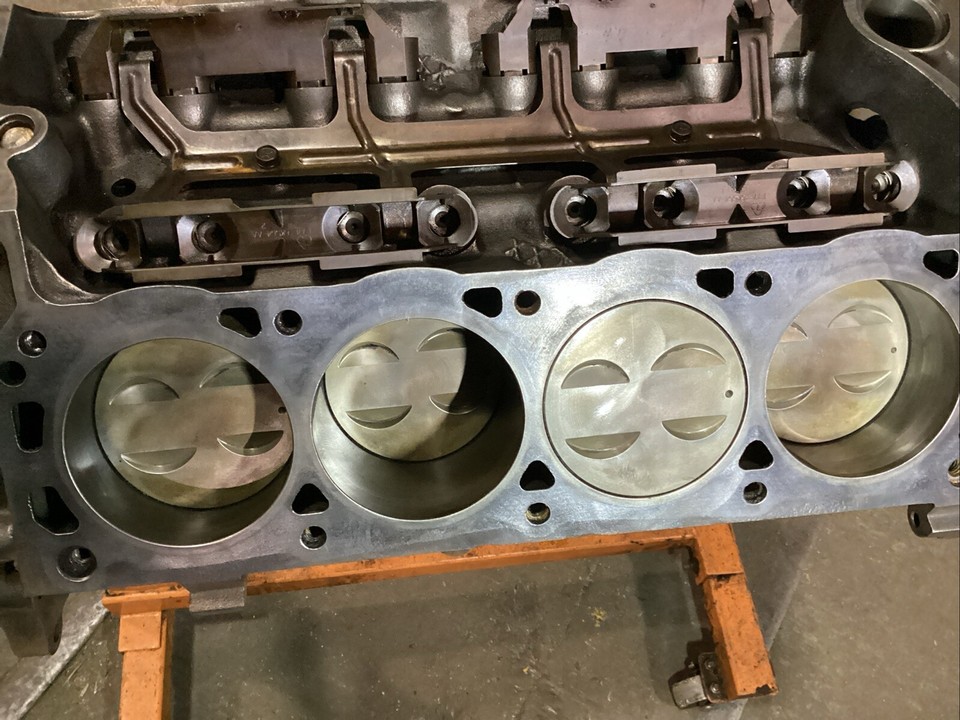 1998 FORD 5.0L 302 ENGINE ROLLER SHORT BLOCK F1SE DATE CODE 8M2. WE ...