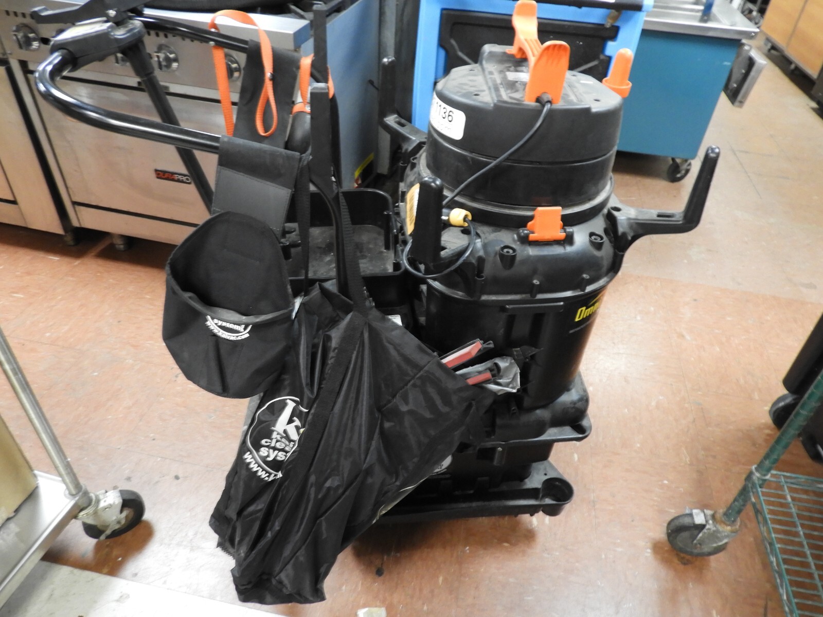 OmniFlex™ AutoVac™ Floor Cleaning Vacuum Machine Model OBATT | eBay