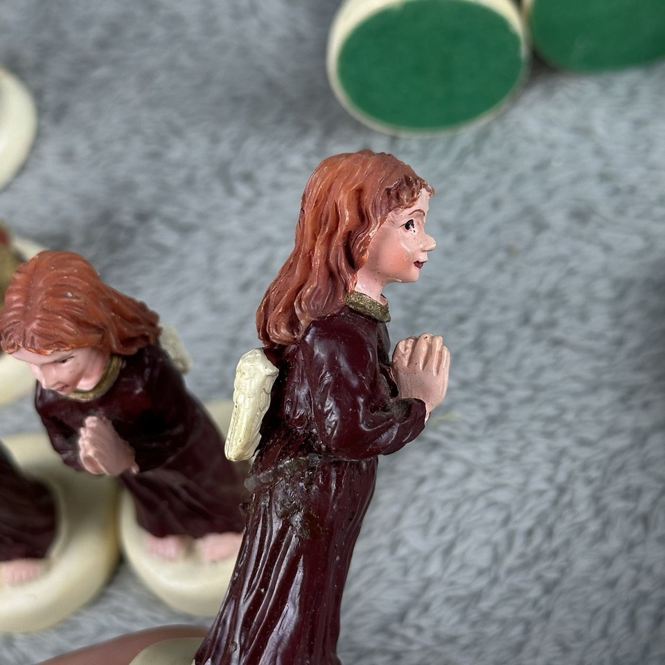 Chess Set Christmas Theme Santa Snowman Tree Angel 32 Piece Complete ...