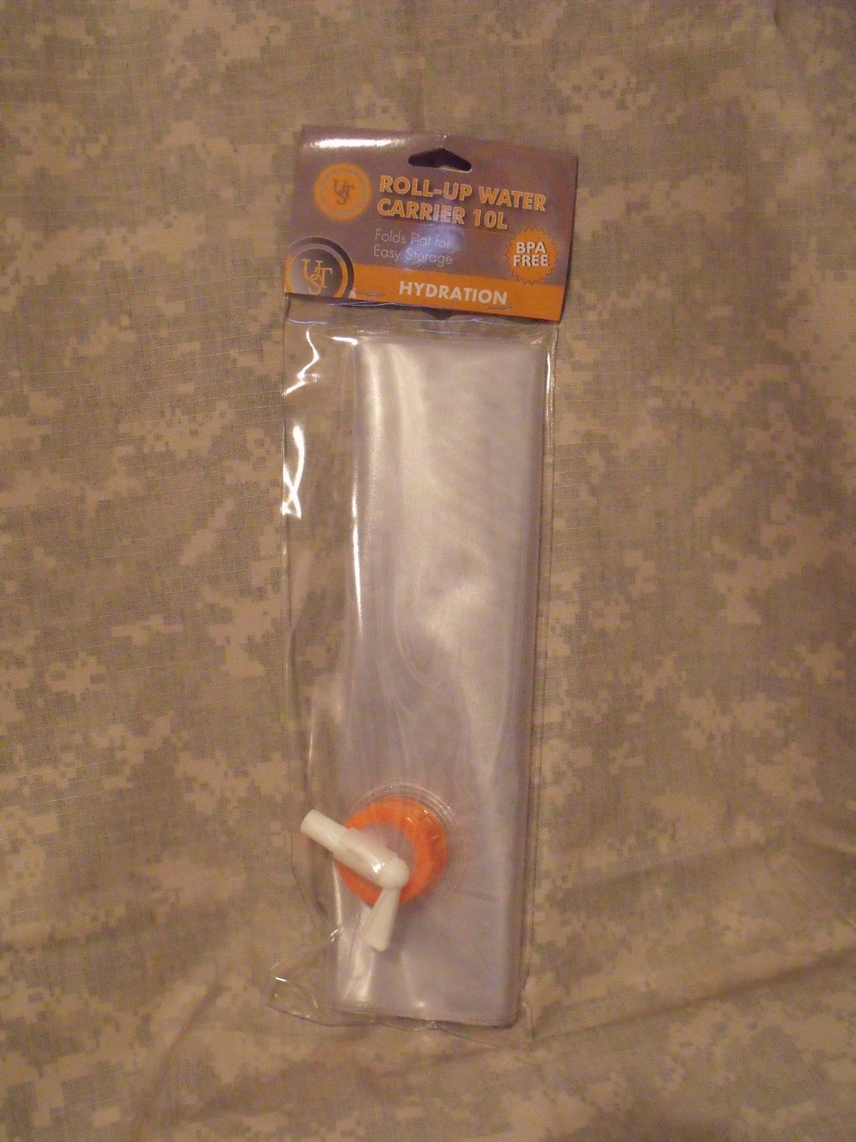 UST - Roll-Up Water Carrier 10L - Folds flat! BPA Free! Heavy Duty with ...