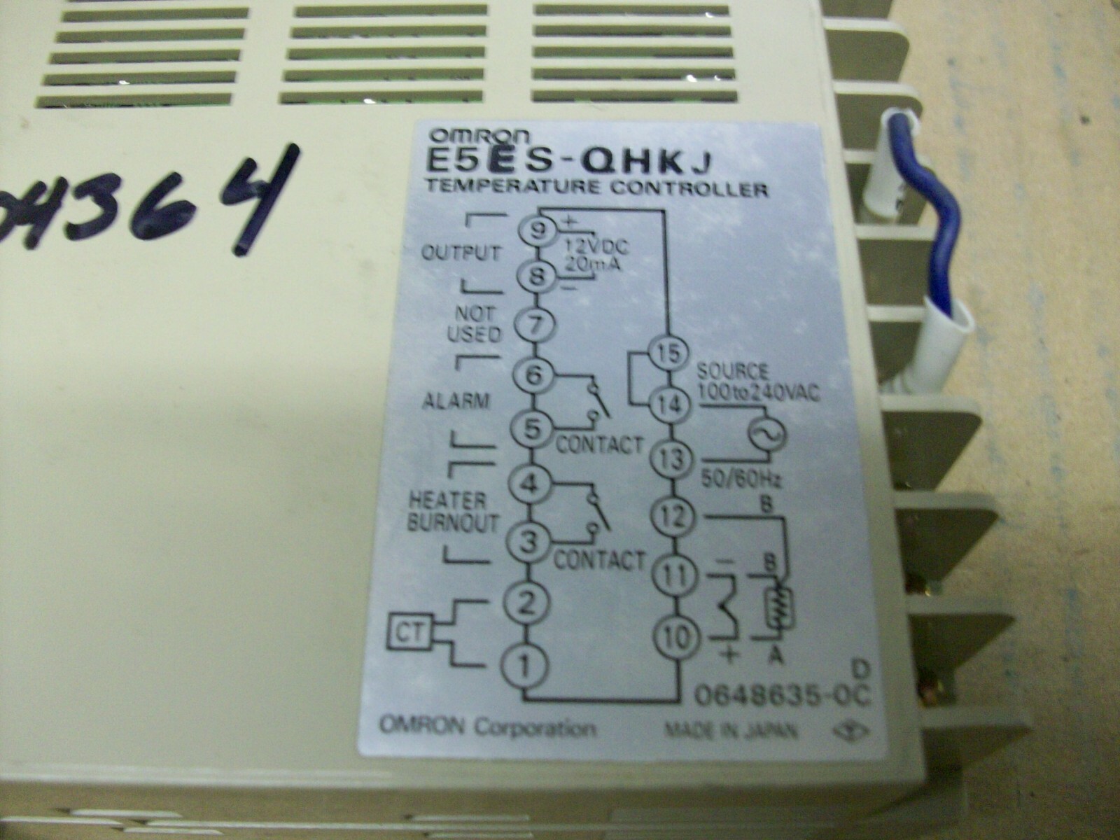 OMRON E5ES-QHKJ TEMPERATURE CONTROLLER (100-240VAC) | eBay