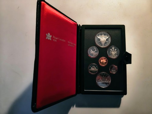 1982 Royal Canadian Mint Commemoritve Proof Set with Silver and Nickel ...