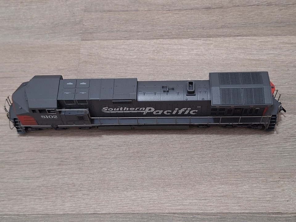 ⭐ ATHEARN 4907 HO SCALE SOUTHERN PACIFIC GE C44-9W DIESEL LOCOMOTIVE ...