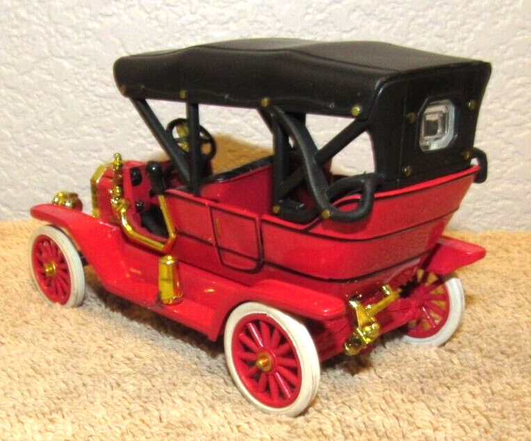 Ford Model T Diecast Car 4-1/4 inches long - National Motor Museum Mint ...