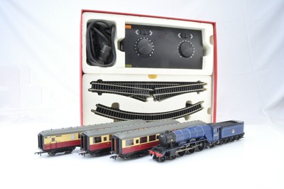 Hornby OO Gauge - The Master Cutler Boxed Set - Complete Train Set ...