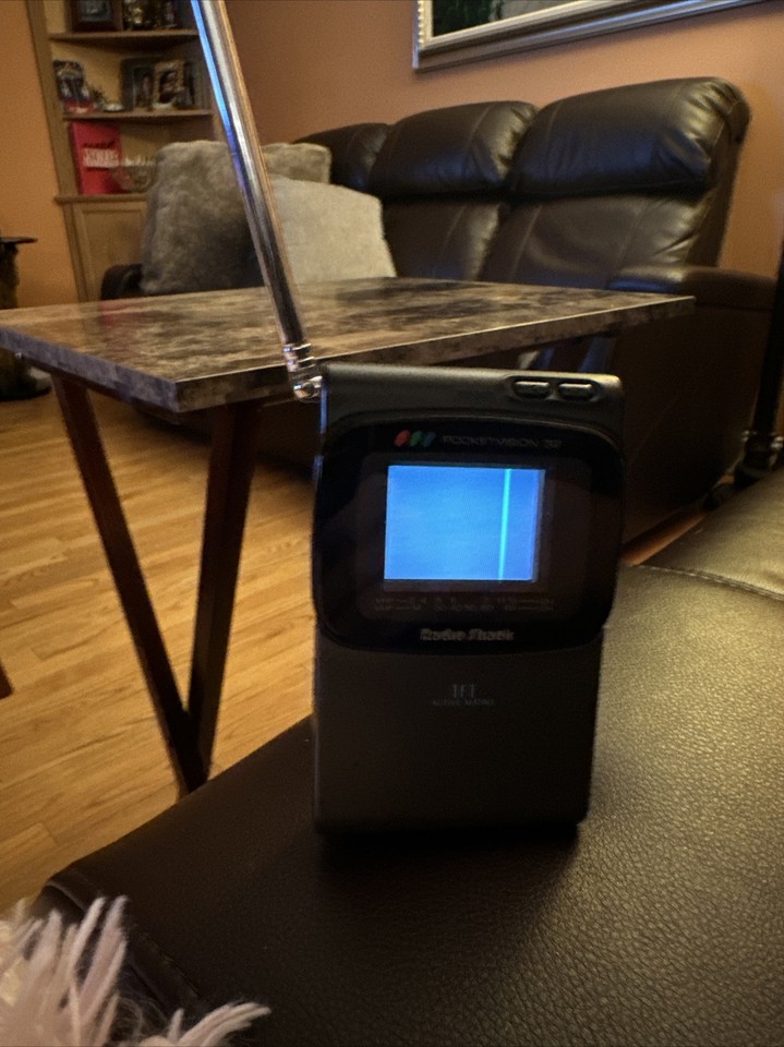 Radio Shack LCD Monitor TV 16-169 Pocket Vision 32 Excellent Condition ...