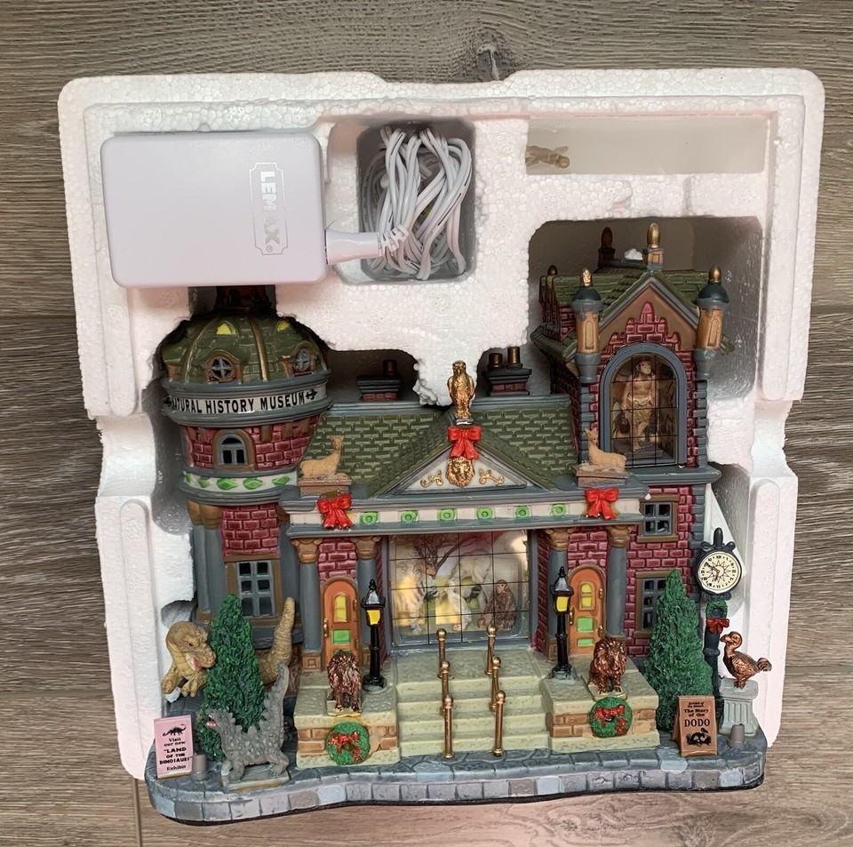 Lemax 2007 Caddington Village Lighted NATURAL HISTORY MUSEUM 75537 -pls ...