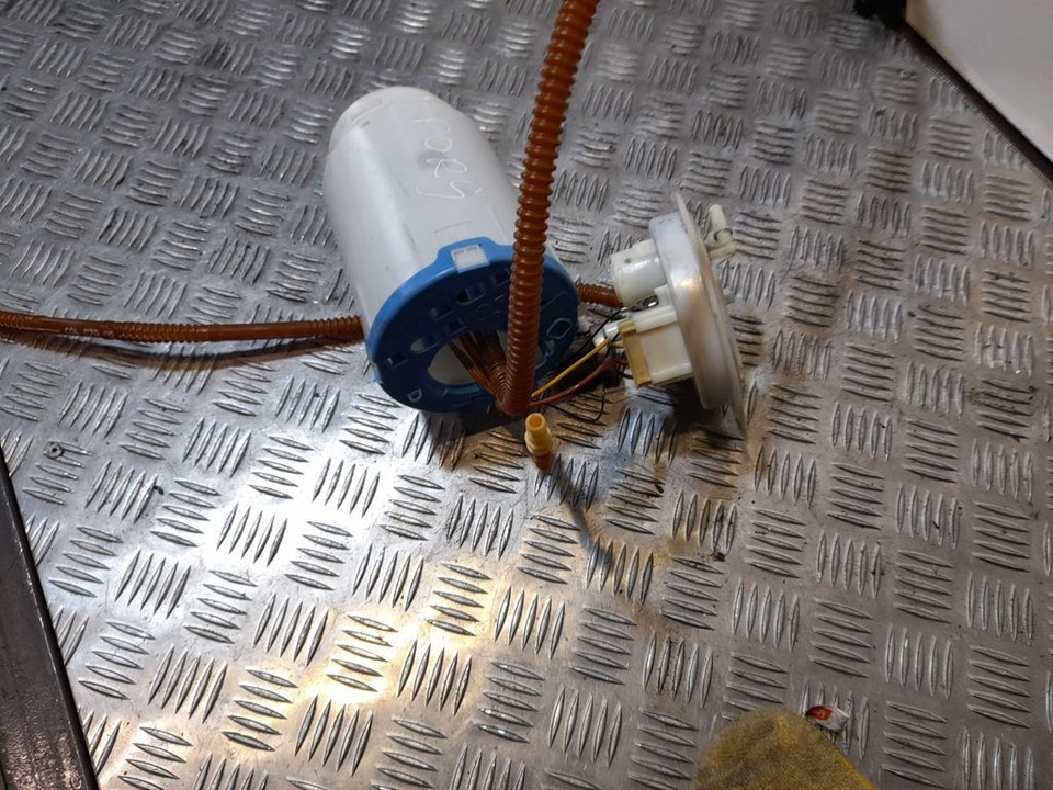 Porsche Cayenne (92A) 2011 Kraftstoffpumpe im Tank 7P0919679A Benzin ...