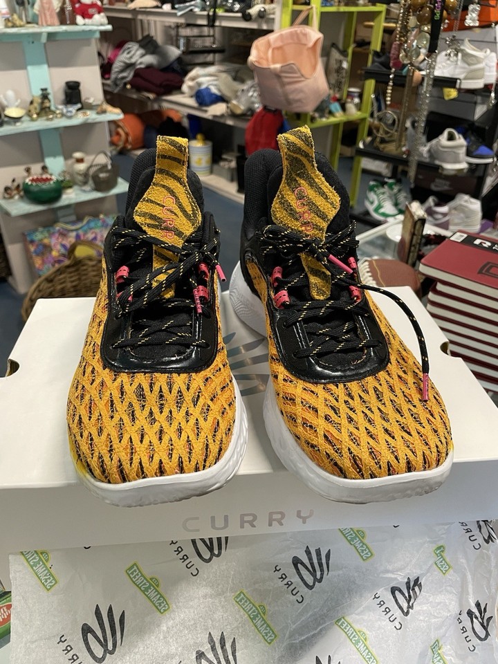 Under Armour Curry 9 Street Pack - Lily the Tiger - Size 12 Worn One ...