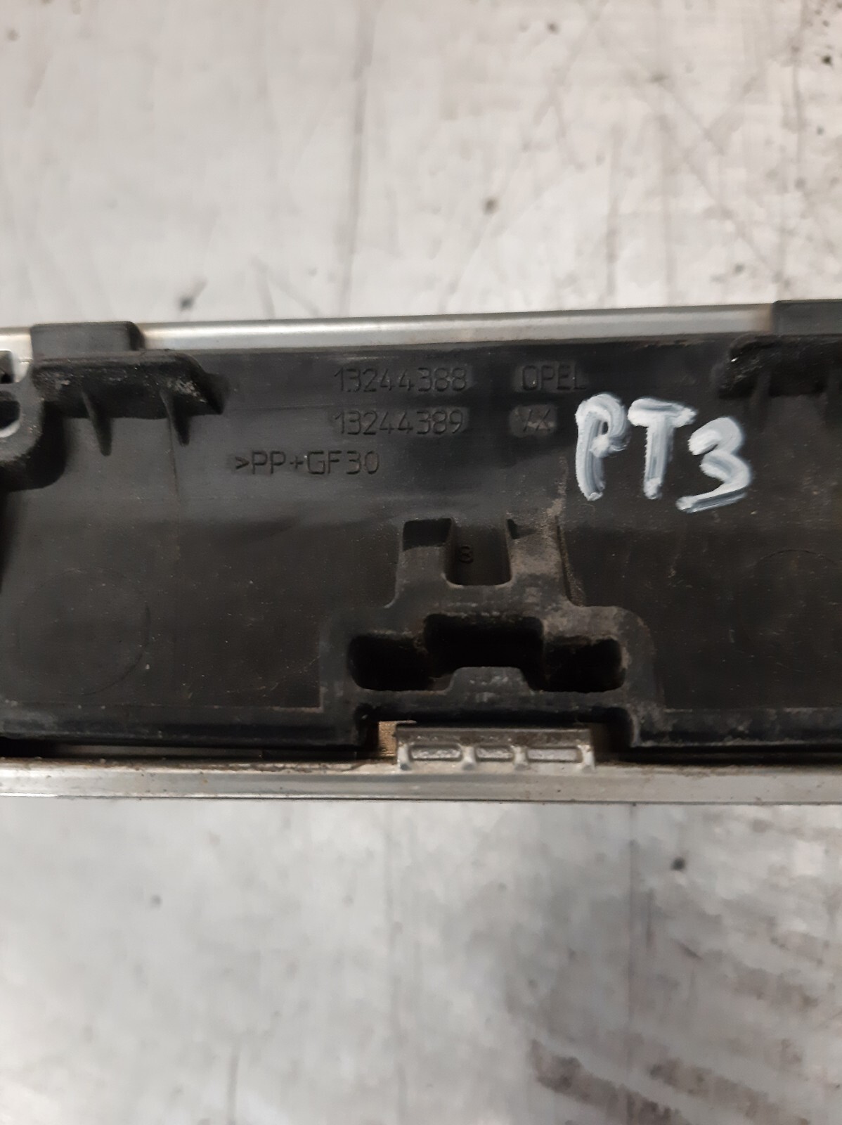 Vauxhall Insignia Mk1 Tailgate Boot Lid Chrome Trim 13244388 for sale ...