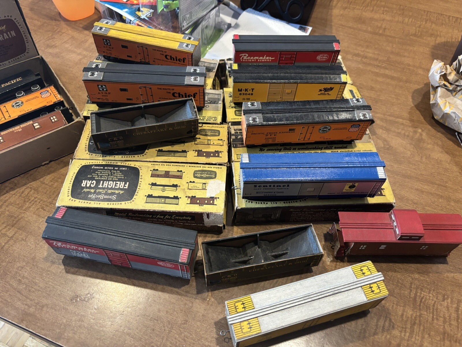 Large Lot Of Strombecker Ho Scale Freight Cars & Train Set Some Boxed ...
